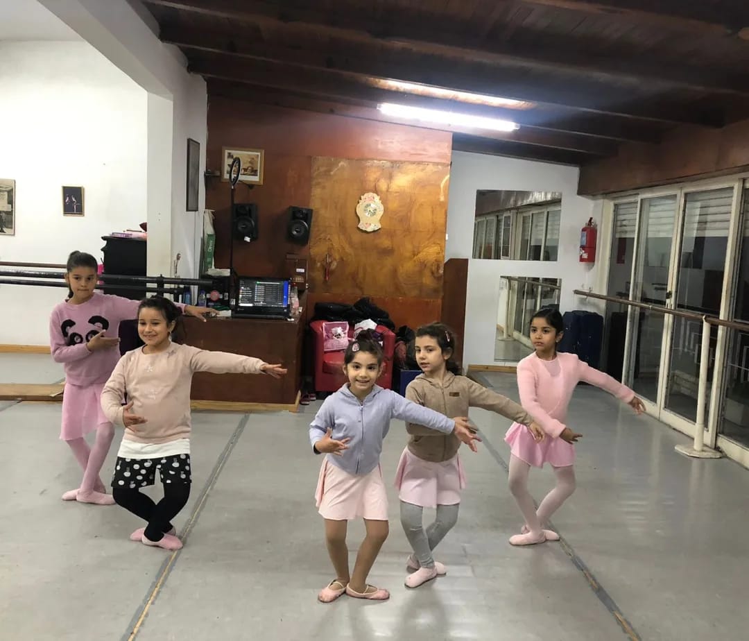 Coreografía de niños muy divertida!!! - Ballet Juvenil Quilmes